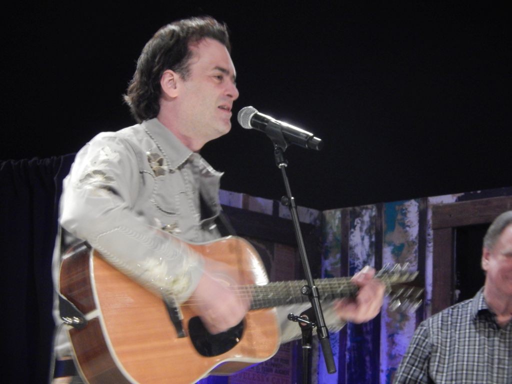11 Questions to a Nashville Musician: Peter Cooper | Music City Mike